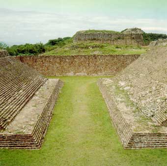 UBA Web - Historia - Tlachtli