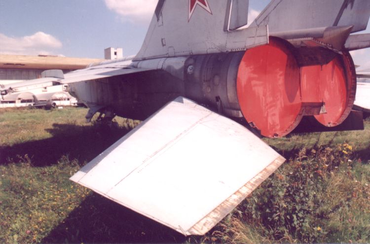 MiG-25 Walkaround