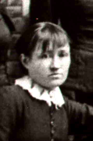 Elizabeth Brugh's Instagram, Twitter & Facebook on IDCrawl