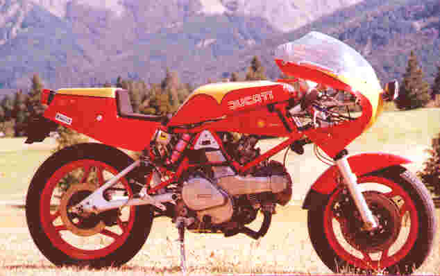 Latin Cafe - Ducati 600 TT2