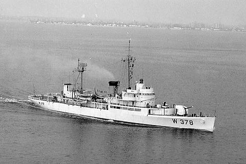USCGC Half Moon Home Page