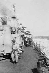 USS Nicholson DD442 Photo's