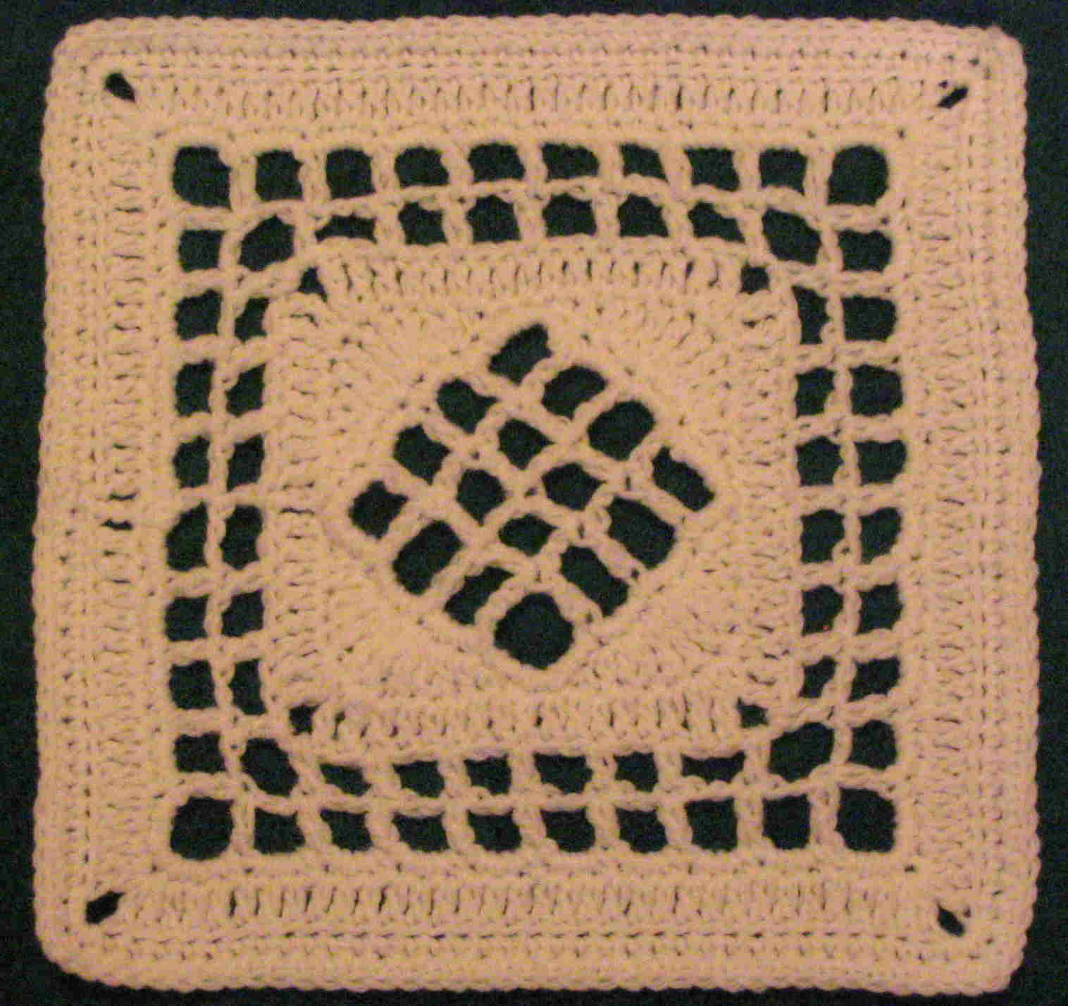 Chris Simon's Windowpane pattern - 12 inch crochet square