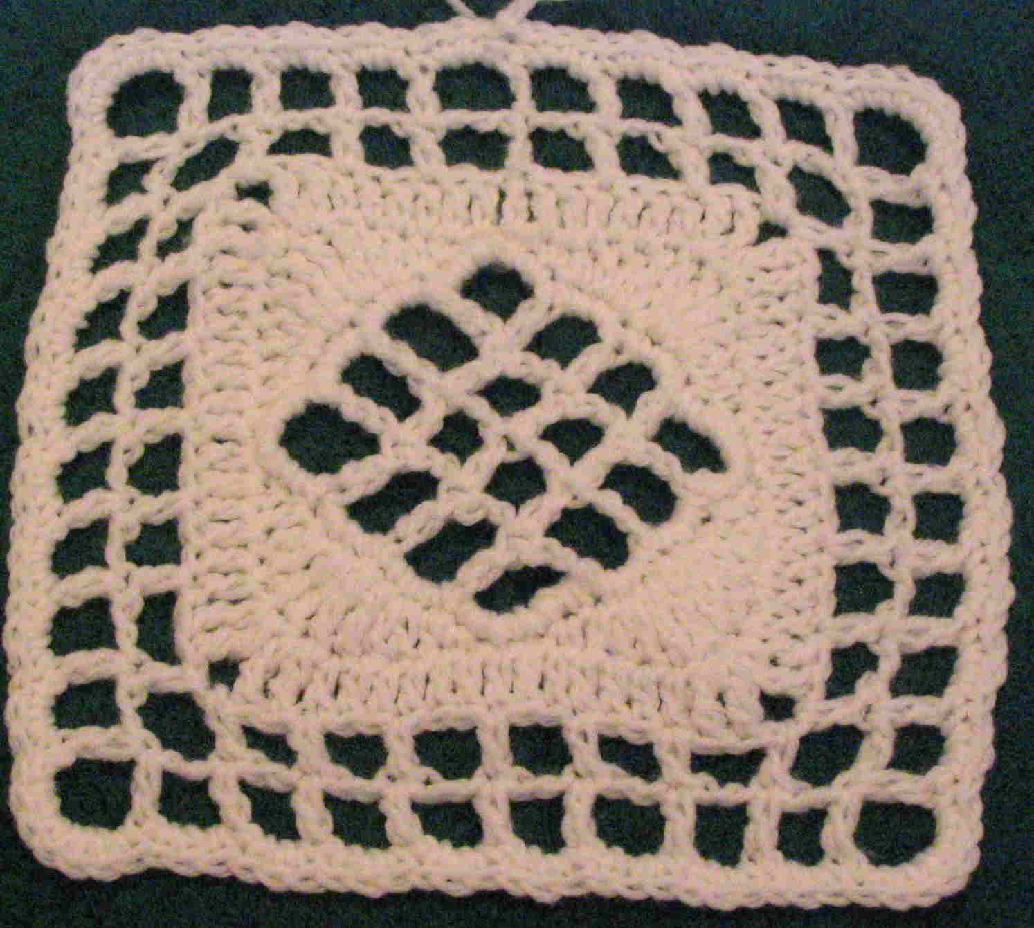 Chris Simon's Windowpane pattern - 12 inch crochet square