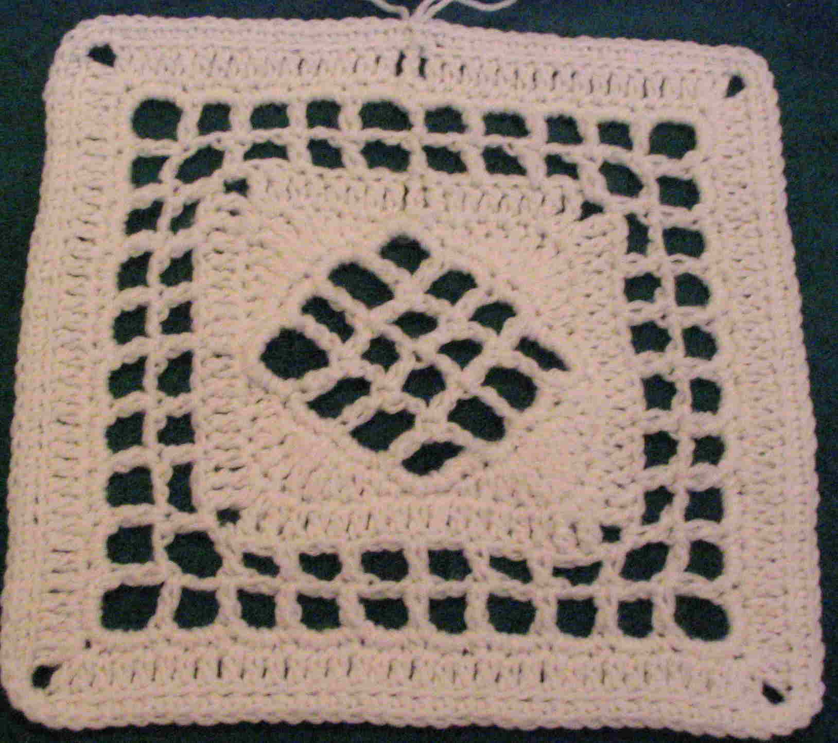 Chris Simon's Windowpane pattern - 12 inch crochet square