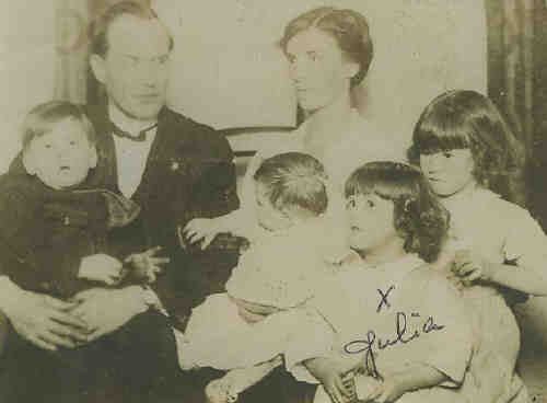 Extended Family Web Site