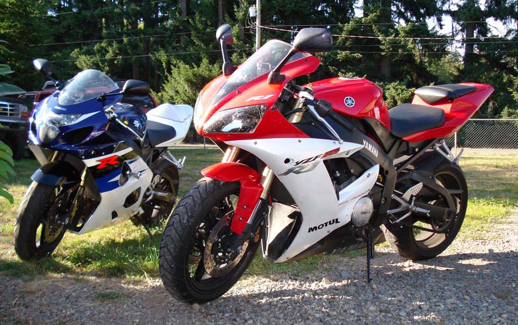 2002 Yamaha R1 SportBike