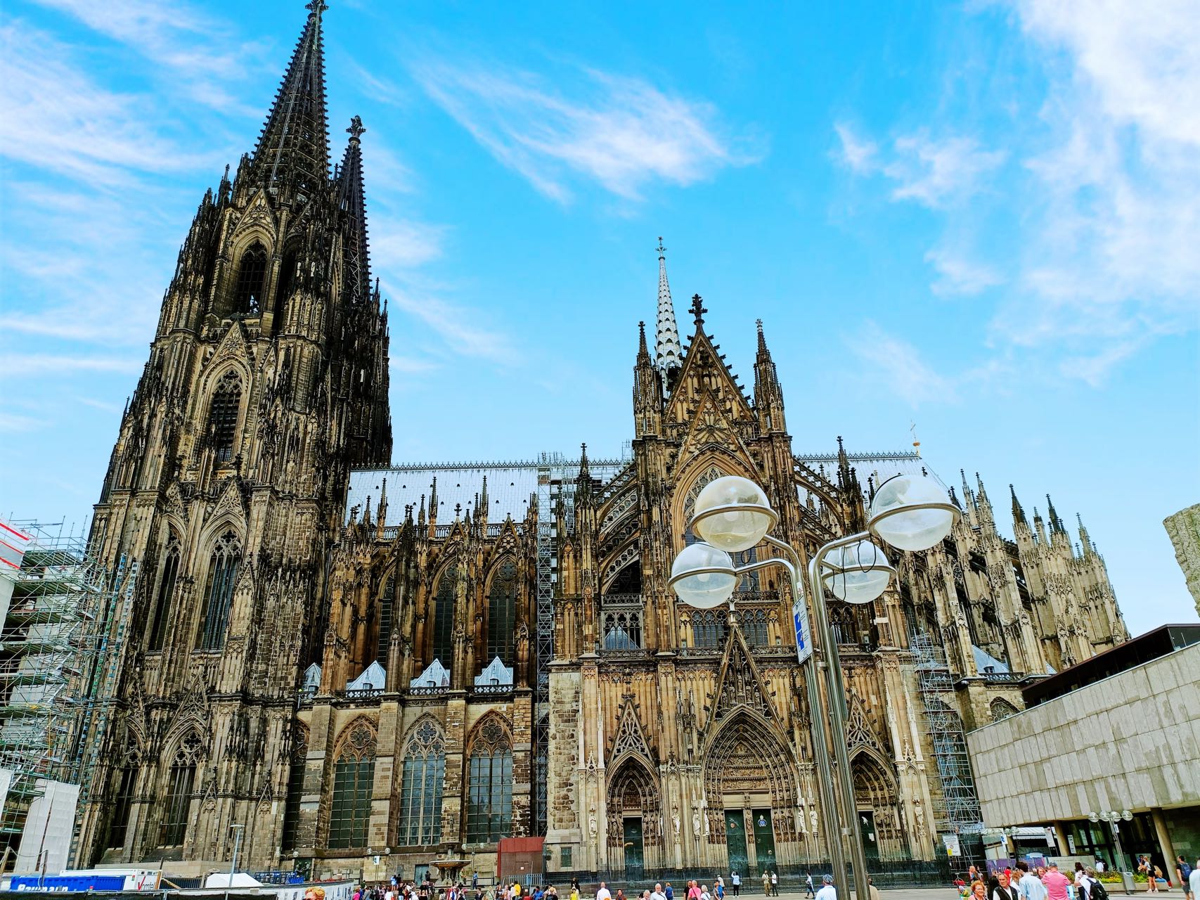 Cologne Cathedral: A Gothic Masterpiece and Historical Icon
