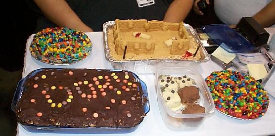 Lori's Lair: Gen Con 2002: Igor Bars Contest