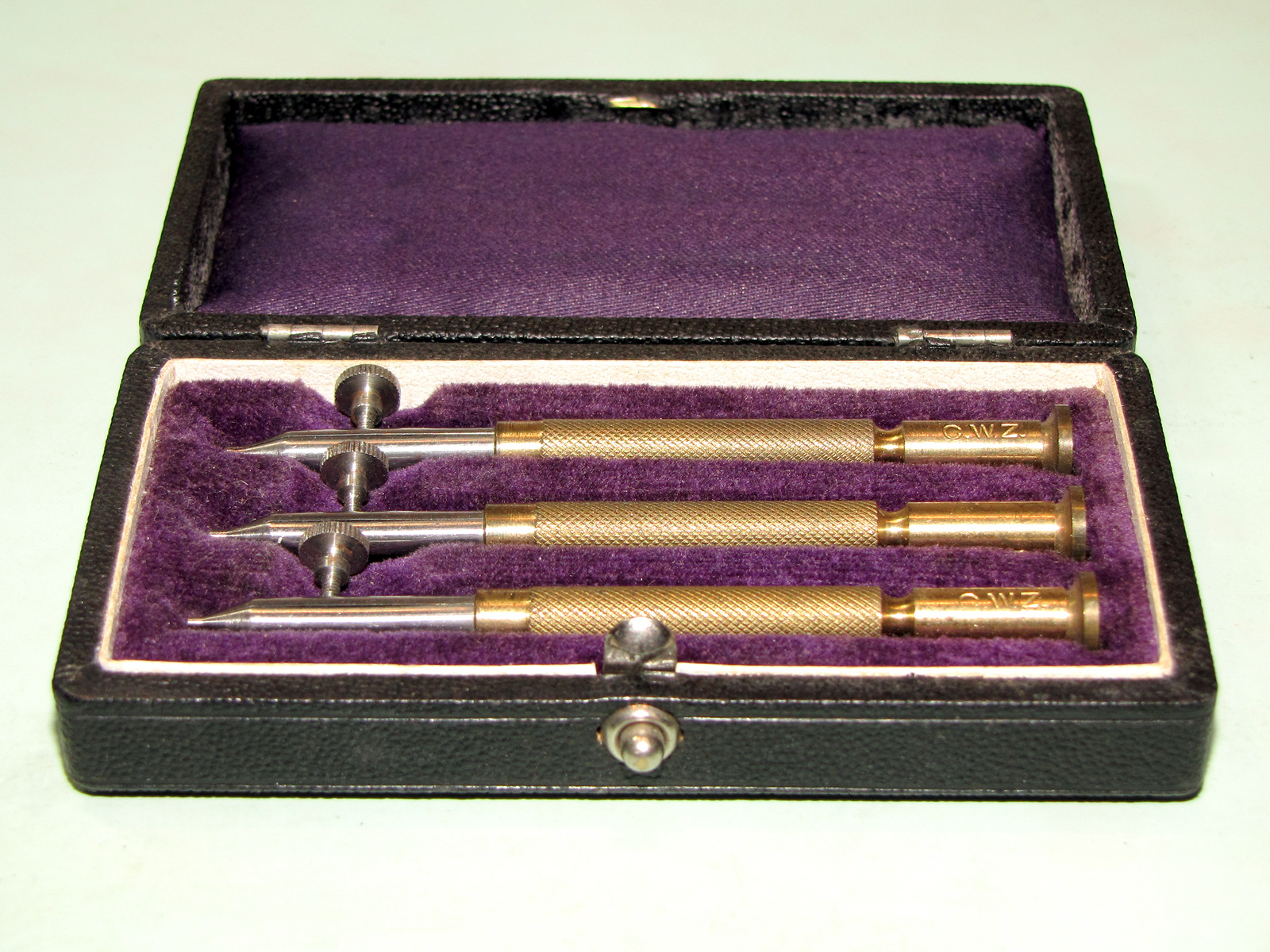 Jewelling and Jewelling Tools