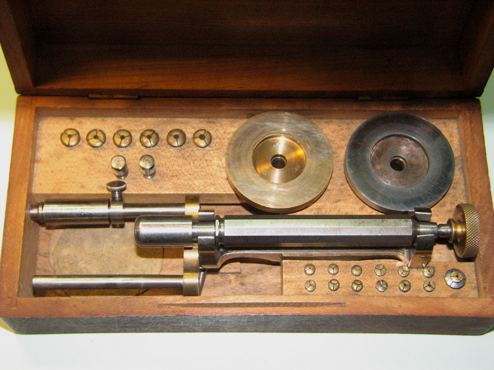 General | Small scale electropolishing- DIY techniques? | Practical ...