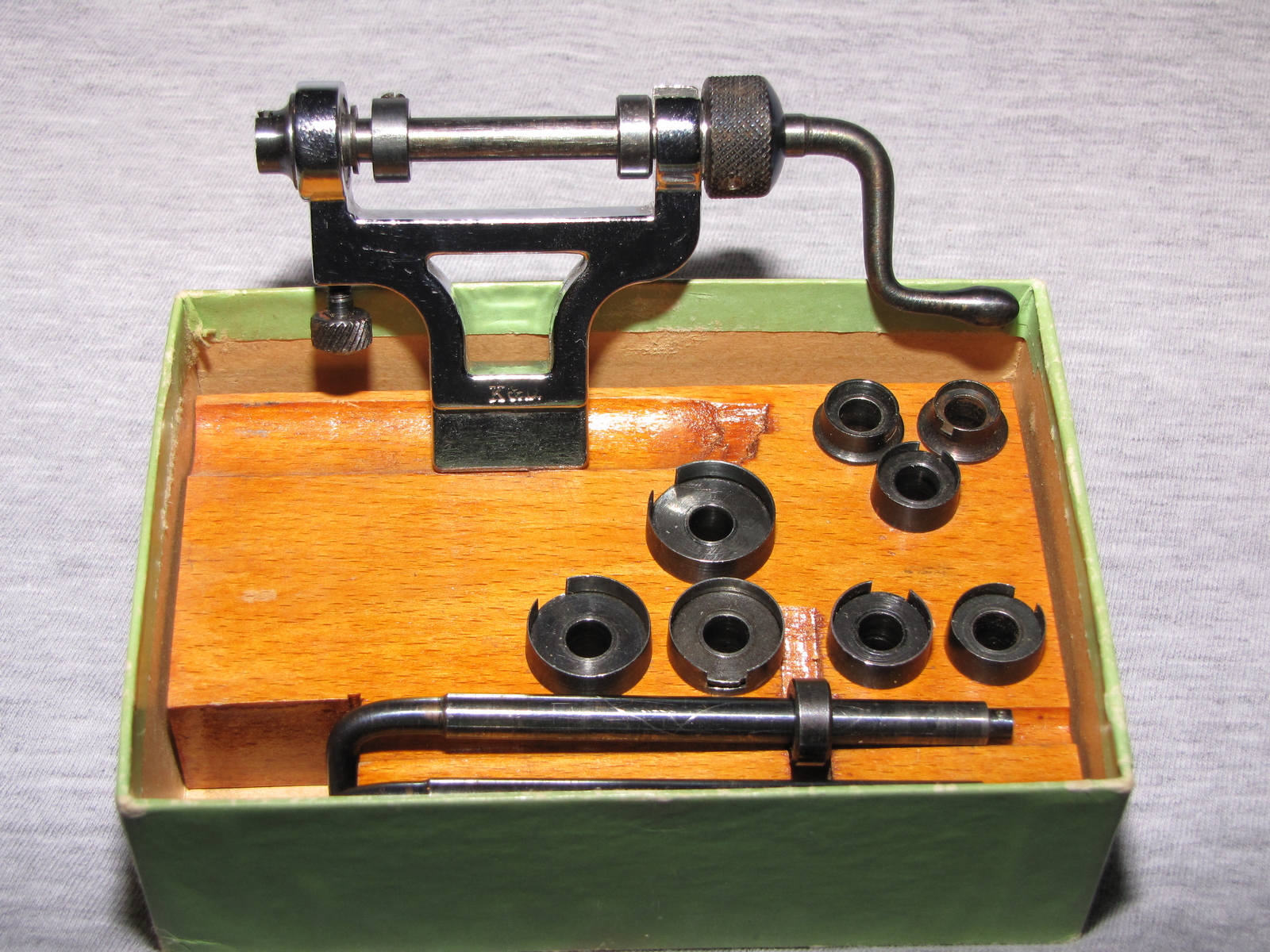 Vintage K&D main spring winder kit - town-green.com