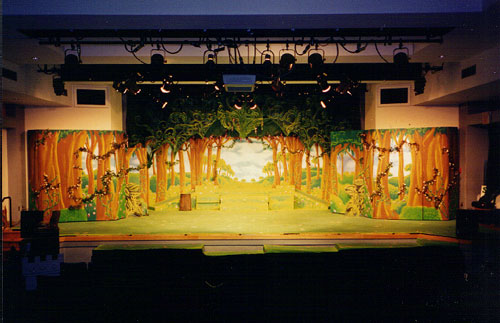 Edward R.'s Place: Set Design for ROBIN HOOD