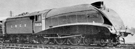 Streamlined locomotives of the world