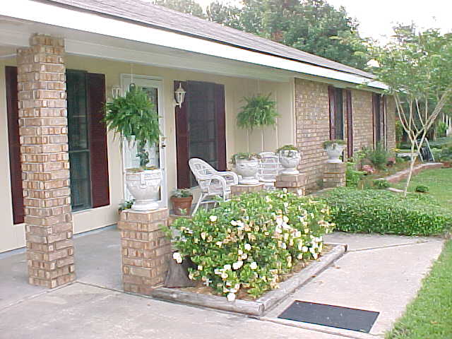 80s Ranch Curb Appeal House