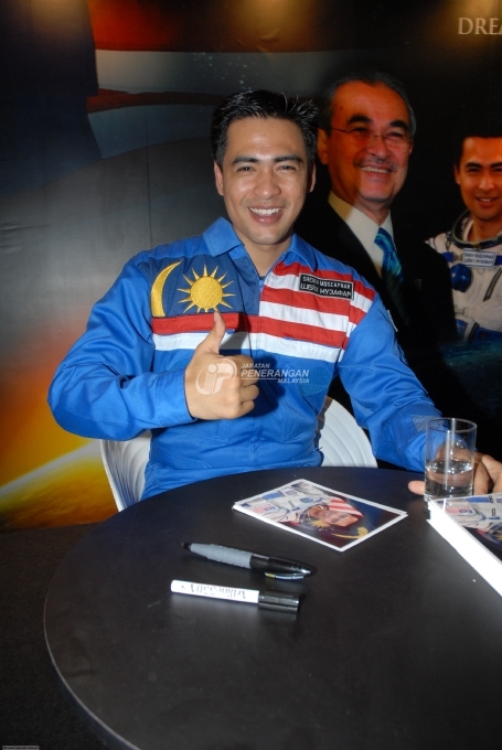 Dr Sheikh Muszaphar Shukor Al Masrie bin Sheikh Mustapha