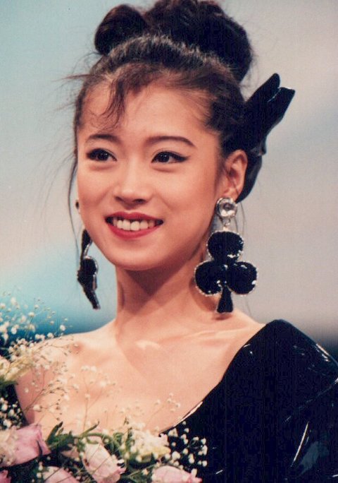 Akina Nakamori