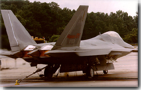 Jiyang Chen's F-22 Pictures