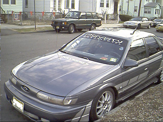 93 Slammed Ford Taurus