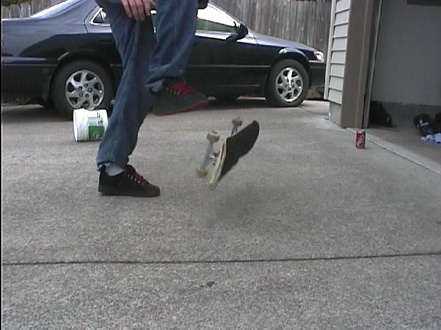 trickbonelessfingerflip