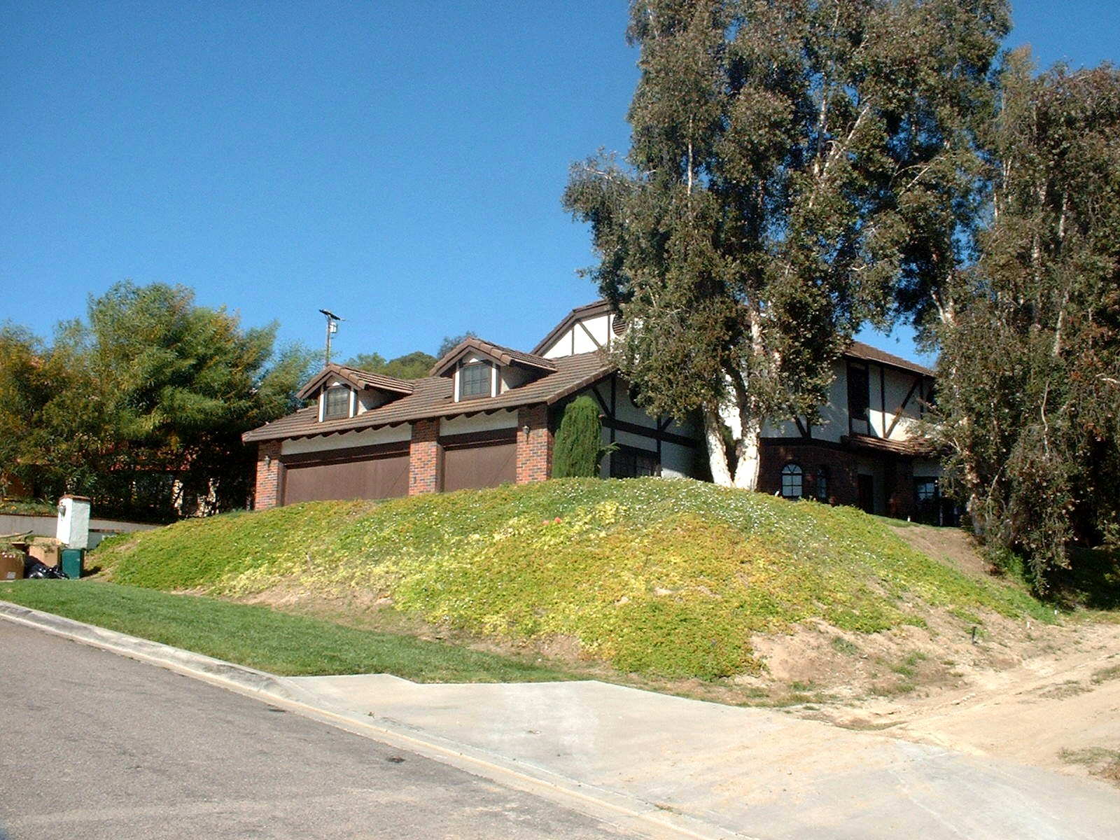 HOME FOR RENT