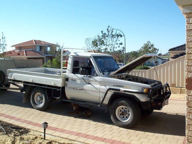 The Toyota Land Cruiser 75 homepage - special 75's