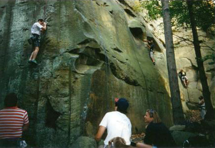 Logtown Climbing Guide, The Right Main Wall