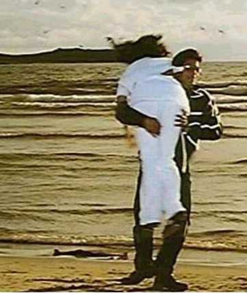 MARKTAPE'S OVER THE SHOULDER CARRY SITE - YAHOO!