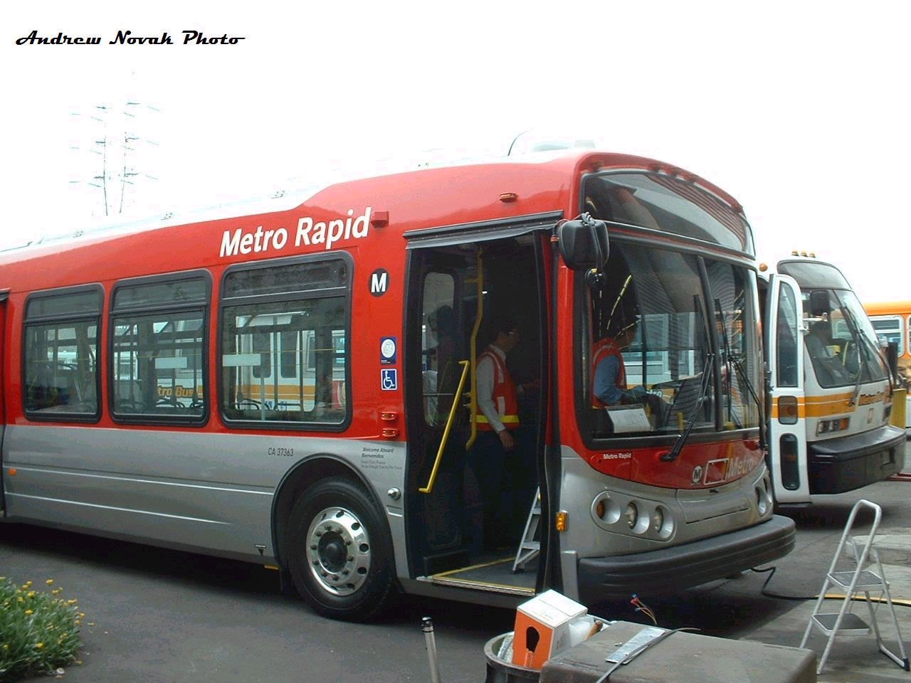 LACMTA 8000