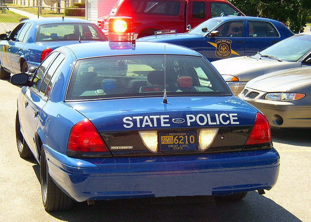 The Michigan State Police Car - Additional Lighting