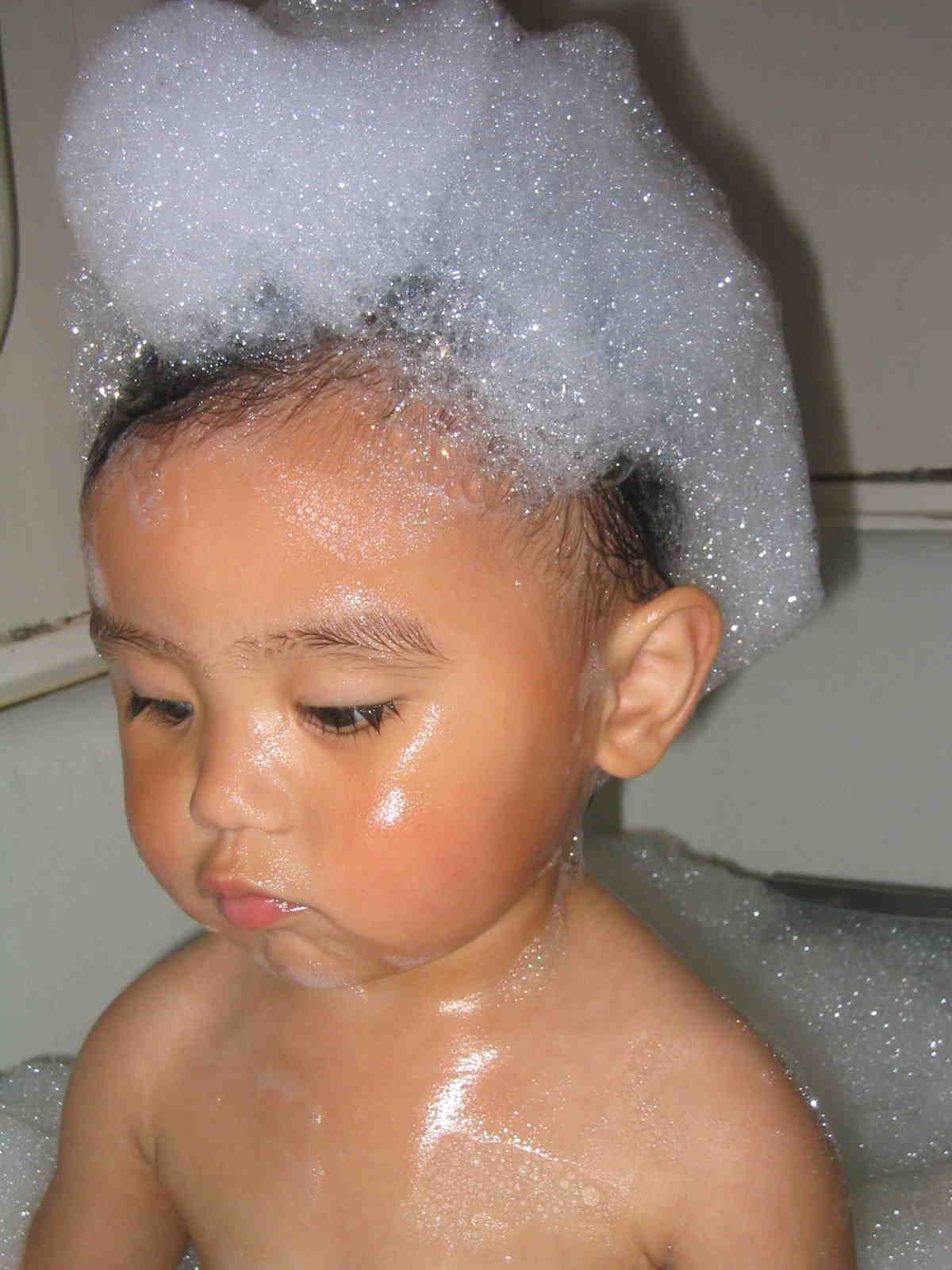 My First Time to Bubble Bath!