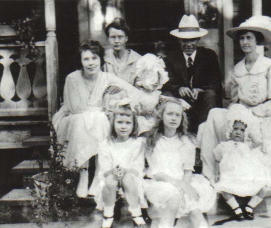 Family of Evan Norman Pardue, Alma Baugus, and Olivia Bisenet