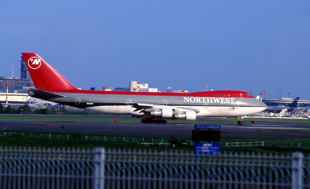 Northwest Airlines B747