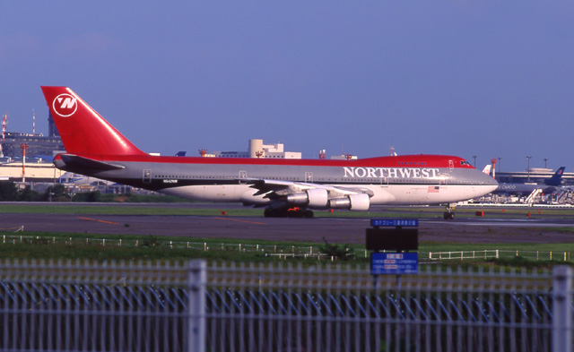 Northwest Airlines B747