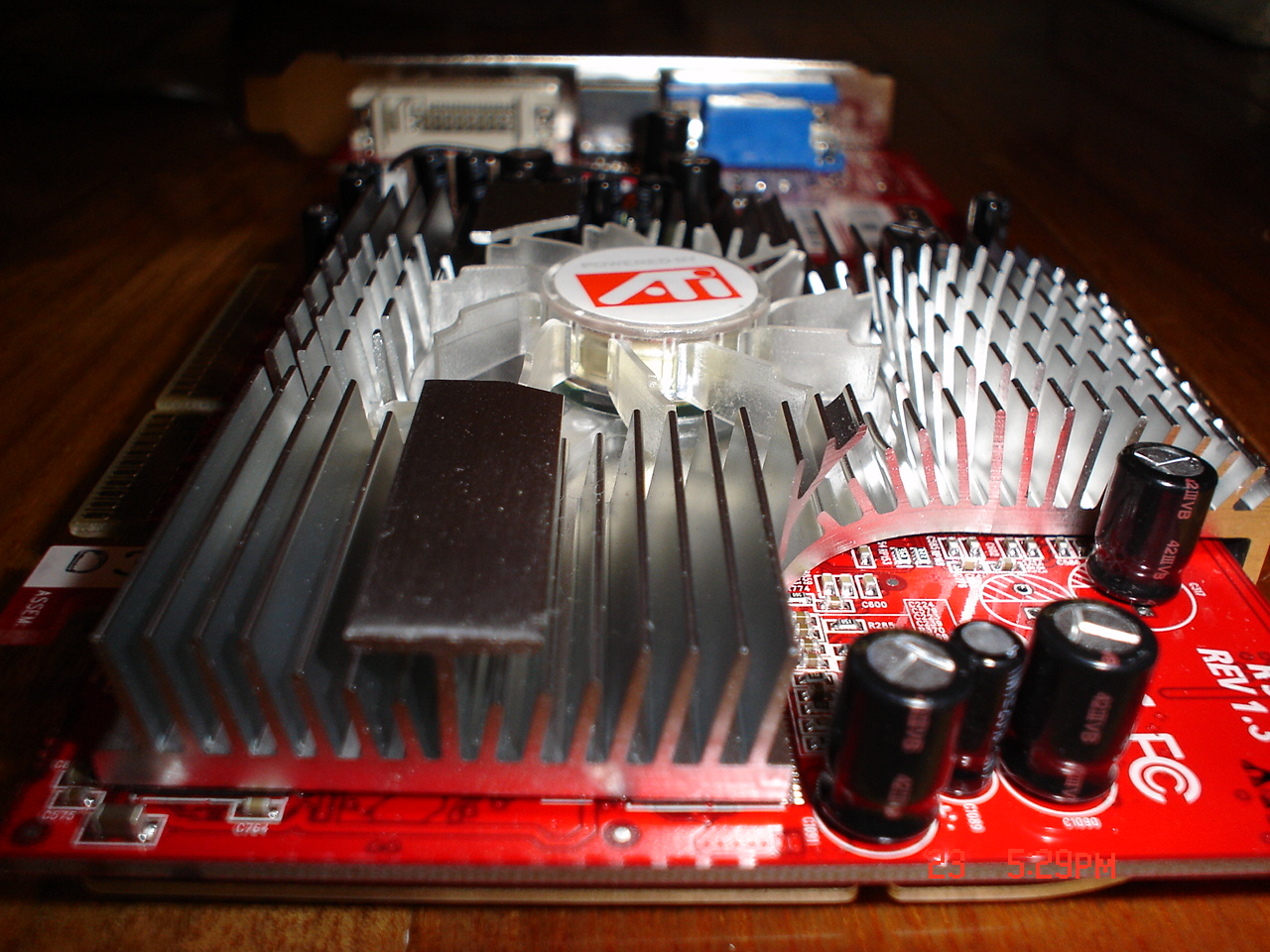 GeXCube ATI Radeon 9600XT 256MB DDR1, 128-Bit, AGP 4x/8x Platinum Version