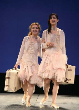 Cele doua orfeline (The Two Orphans)