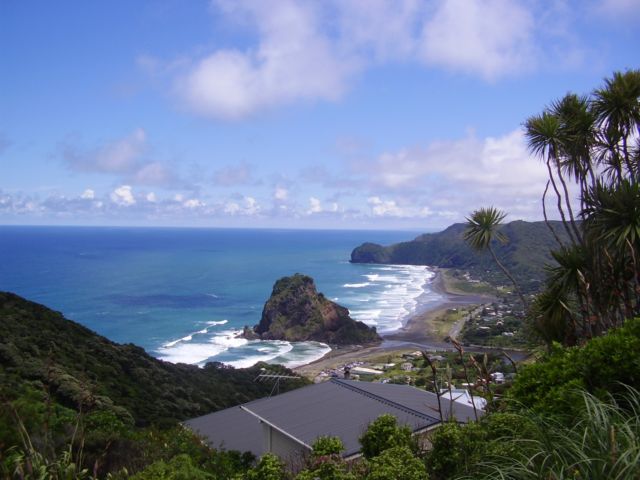 Piha Beach