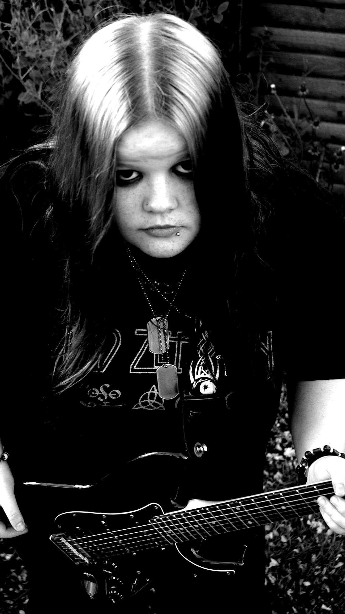 [running with a razorblade]