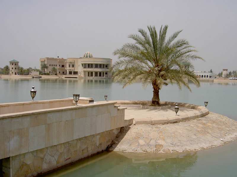 Vic's Pics from Iraq - Page Two - Al Faw Palace