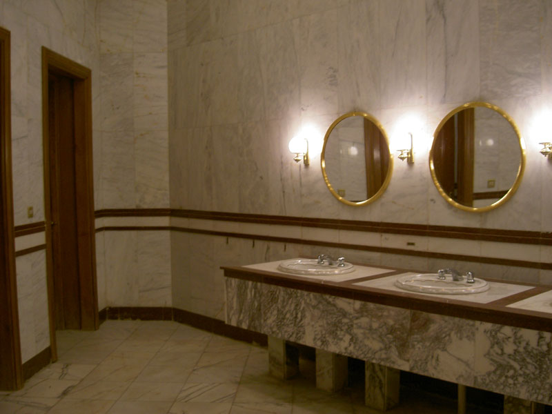 Vic's Pics from Iraq - Page Two - Al Faw Palace