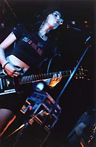 Magic Dirt Live©2001sbooth