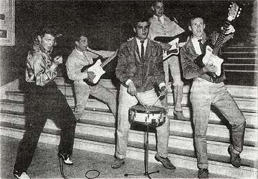 Shane Fenton and the Fentones - He's a moody guy