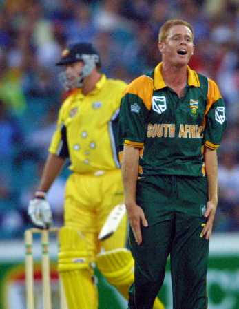 Shaun Pollock - The BEST Ever!! // Picture Gallery - VB Series