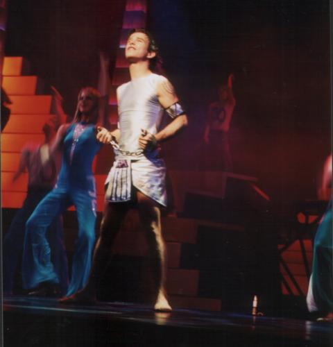 STEPHEN GATELY: Foto Joseph
